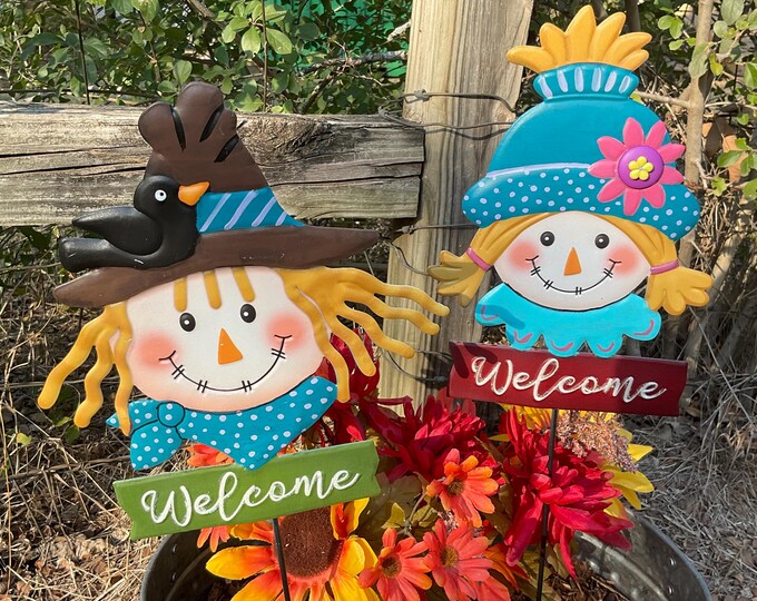 Scarecrow Pair Welcome Stakes 24" Tall 'haybale Bob & Hayley'/ 2 Metal ...