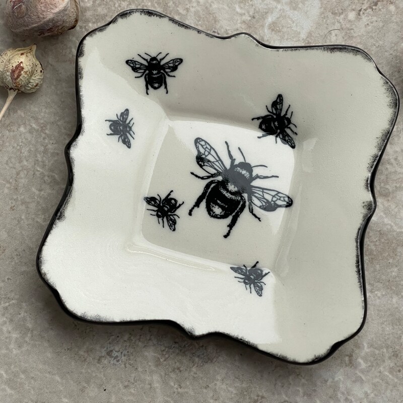Bee Dinnerware - Etsy