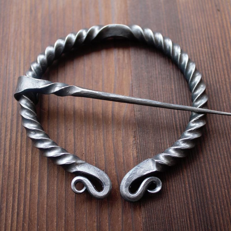 Penannular, Cloak Pin - Etsy