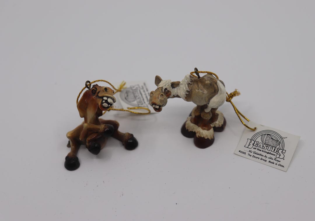 2 Vintage Horse Figurines/beasties of the Kingdom by John Raya - Etsy