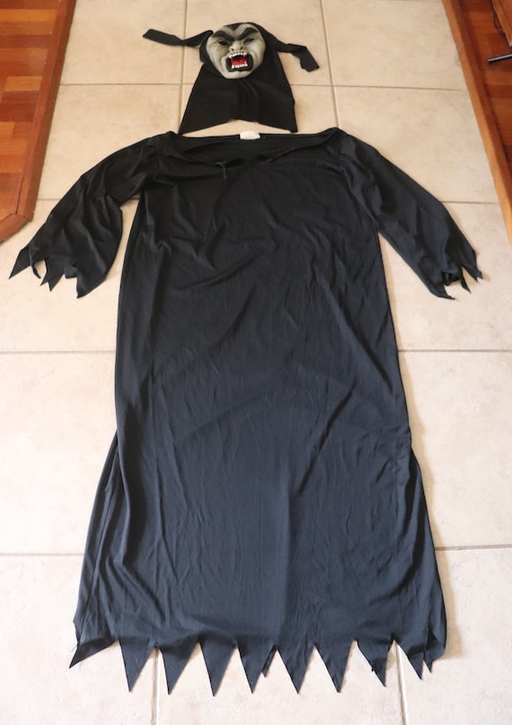 Werewolf/Monster Halloween Costume/Mask and Gown/Size… - Gem