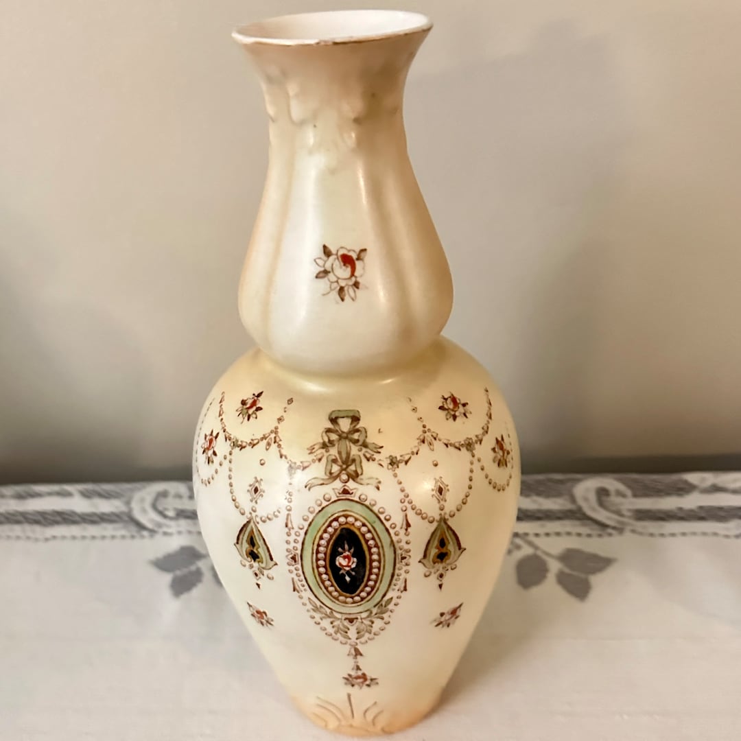 Beautiful Antique Vase by Crown Devon Pottery - Etsy