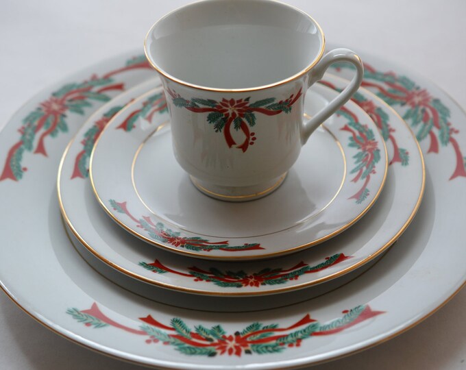 HOLIDAY Dinnerware-vintage Christmas China table Place Setting-wedding ...