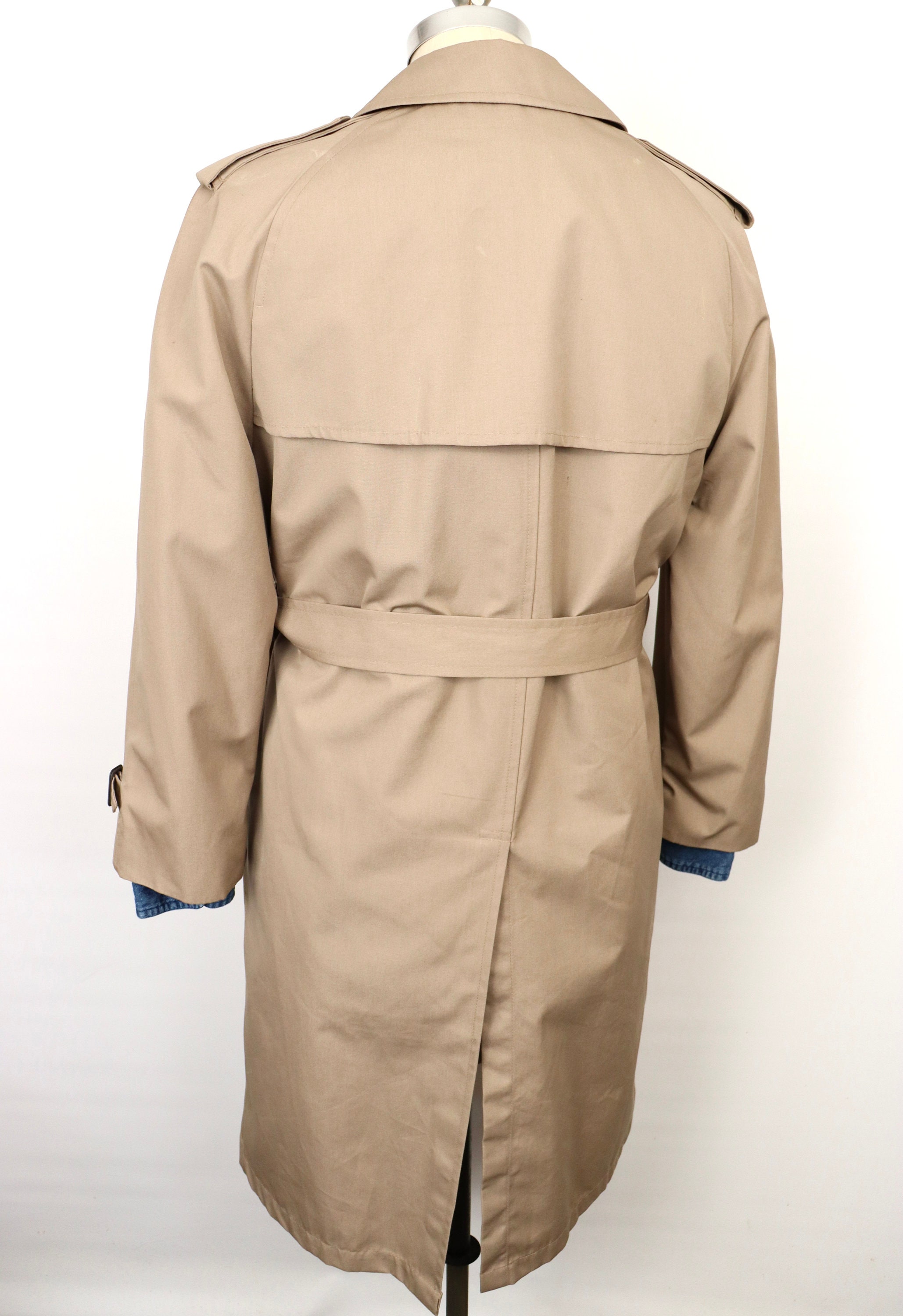 1980s Trench Coat / Double Breasted Tan Khaki Raincoat / Men's Small ...