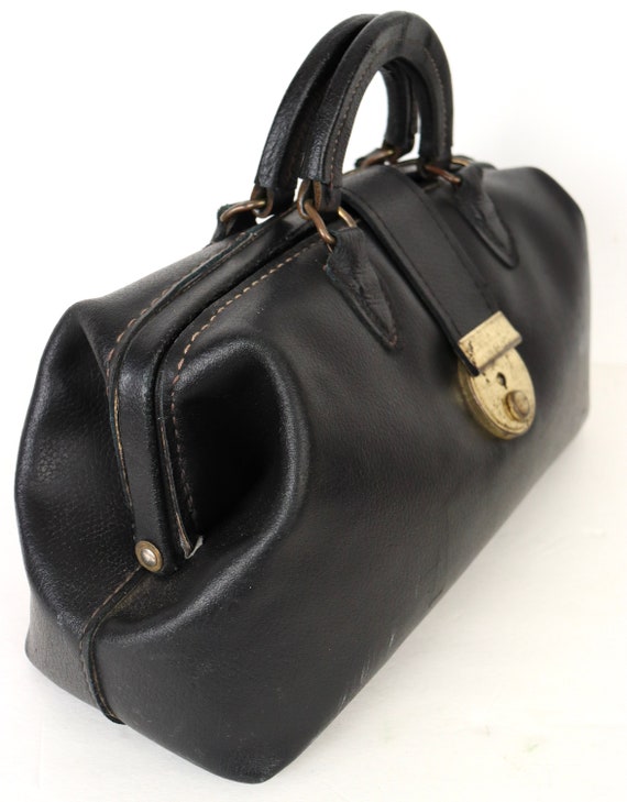 1950s-60s Black Leather Doctor's Bag with original lo… - Gem
