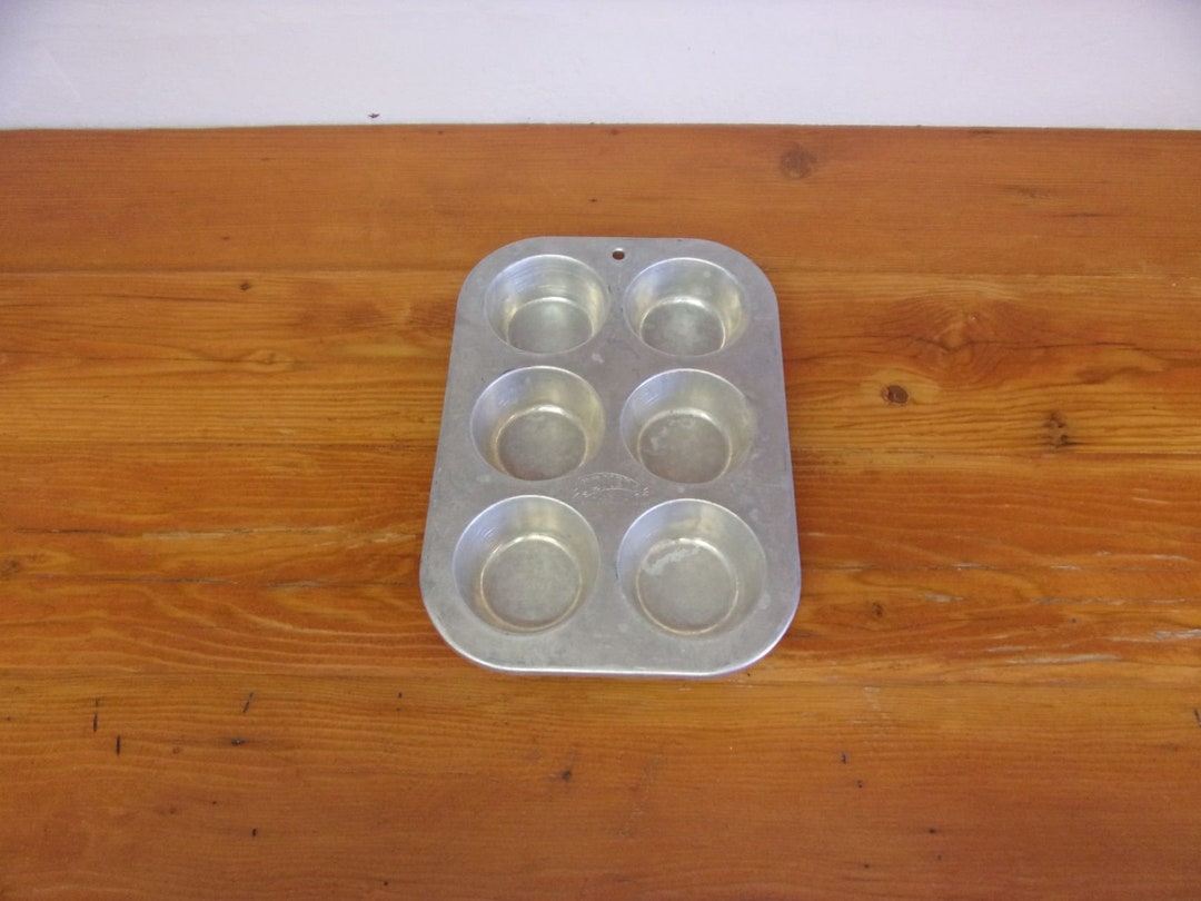 Vintage Comet Muffin Cupcake Pan - Etsy