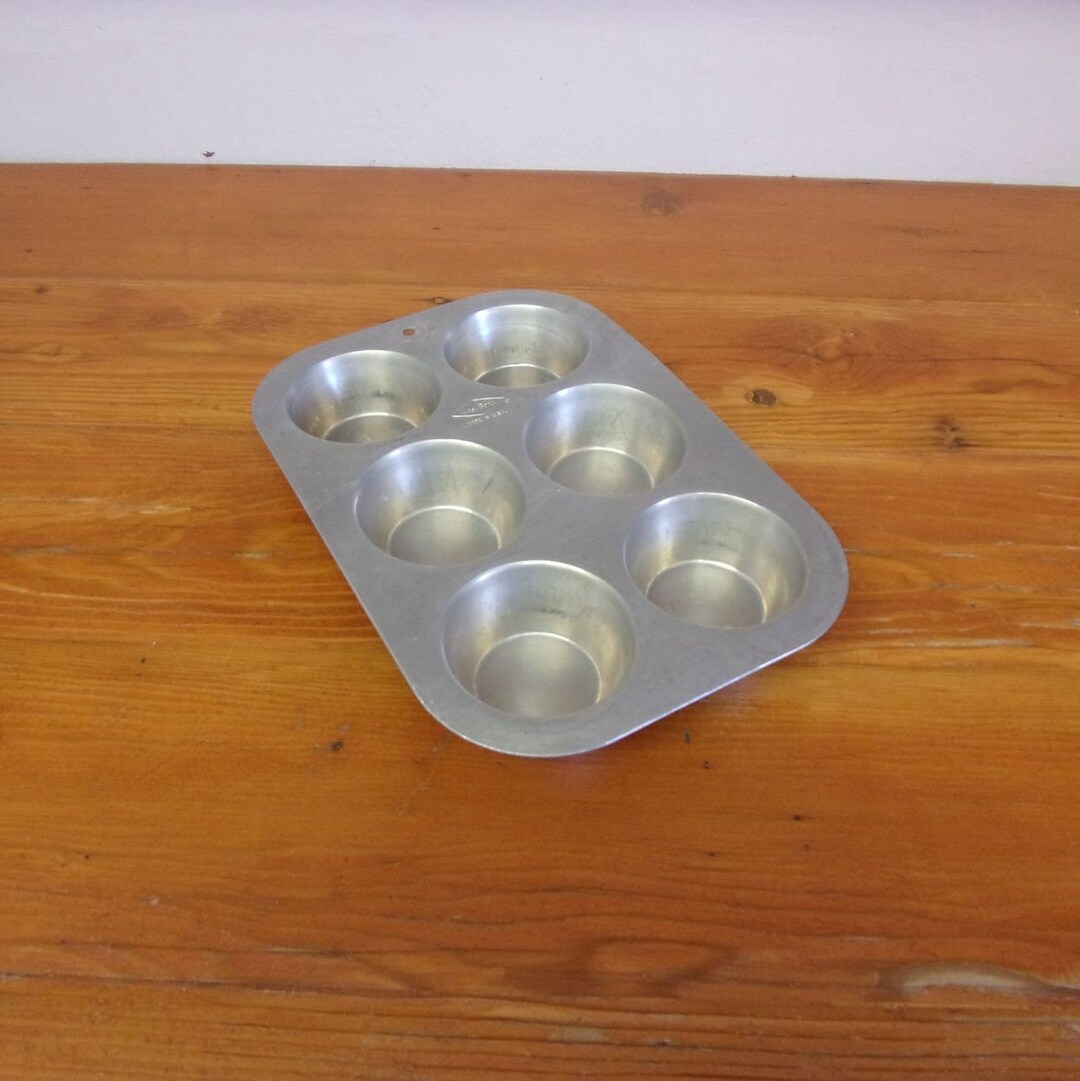 Vintage West Bend Muffin Cupcake Pan - Etsy