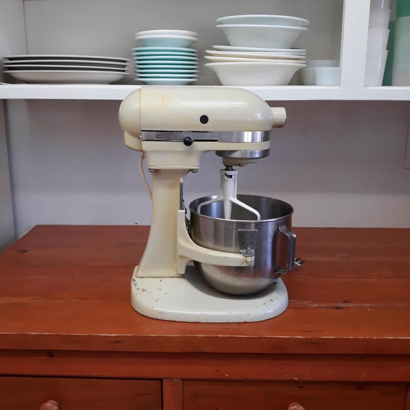 Vintage Stand Mixer - Etsy