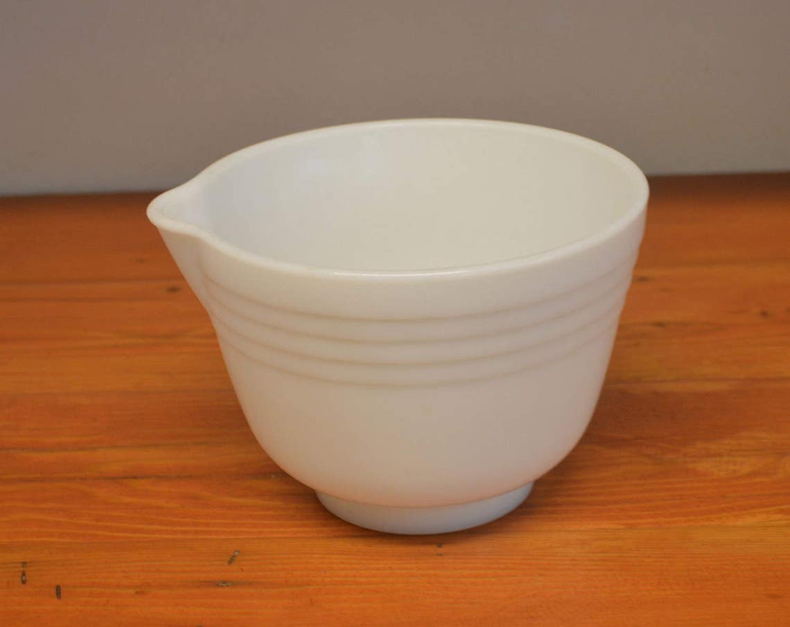 Vintage Pyrex Hamilton Beach Small Milk Glass Mixer Mixing Bowl ...