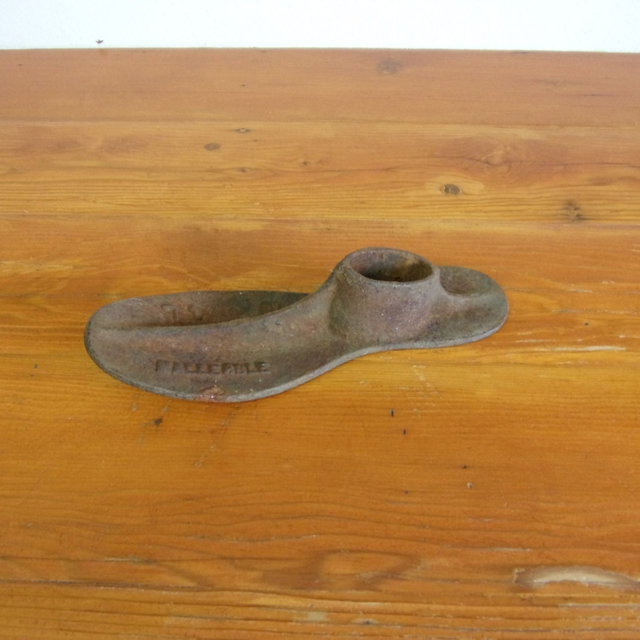 Antique Cast Iron Shoe Form Malleable 4 L - Etsy