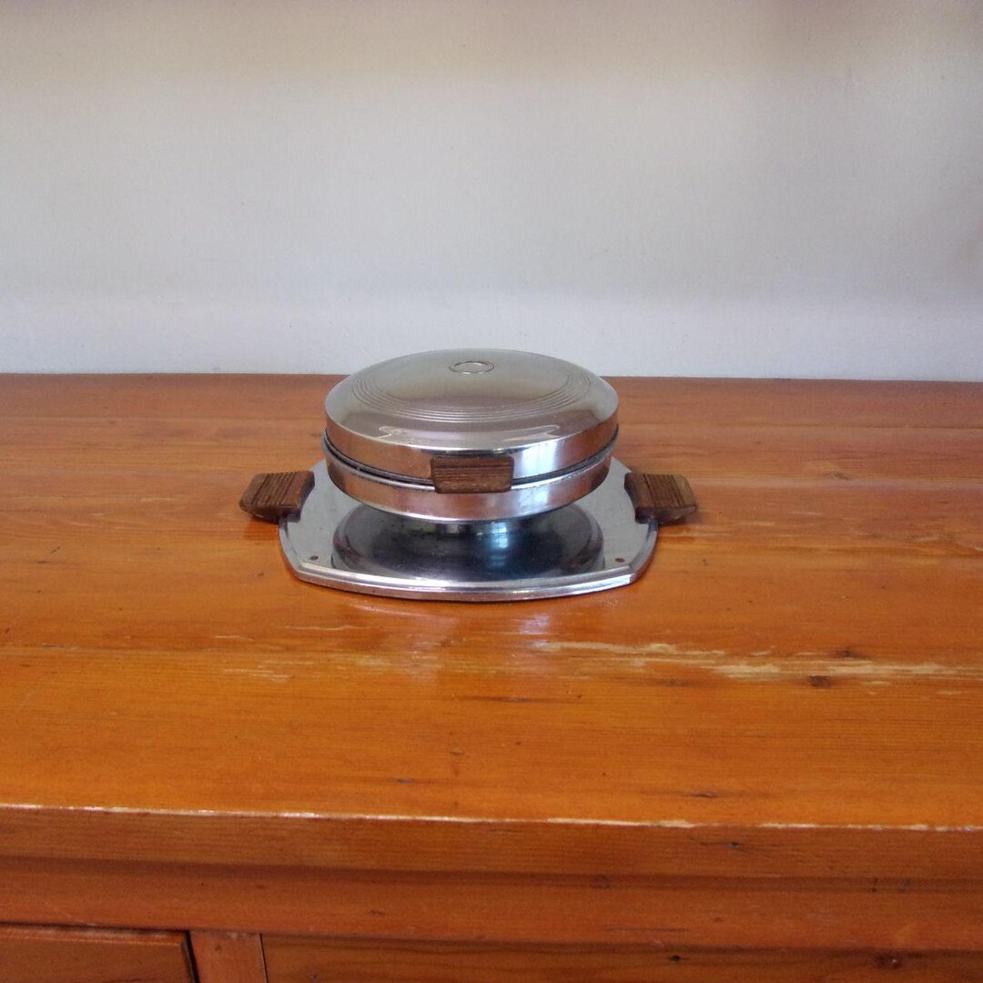 Vintage Bersted Waffle Iron Square Base With Wood Handles 062 - Etsy