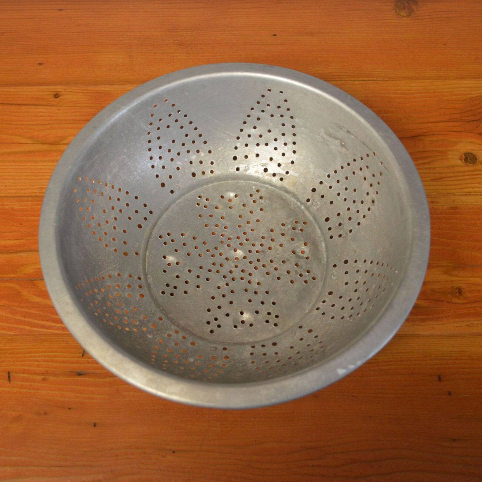 Vintage Primitive Aluminum Colander Farmhouse Strainer With Arch ...