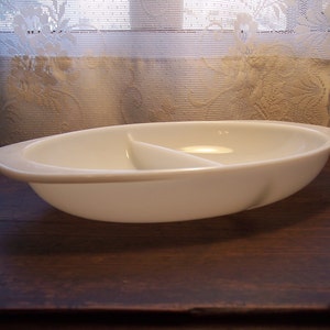 Vintage Pyrex Opal Divided Serving Dish in White Pyrex Restaurant Ware ...