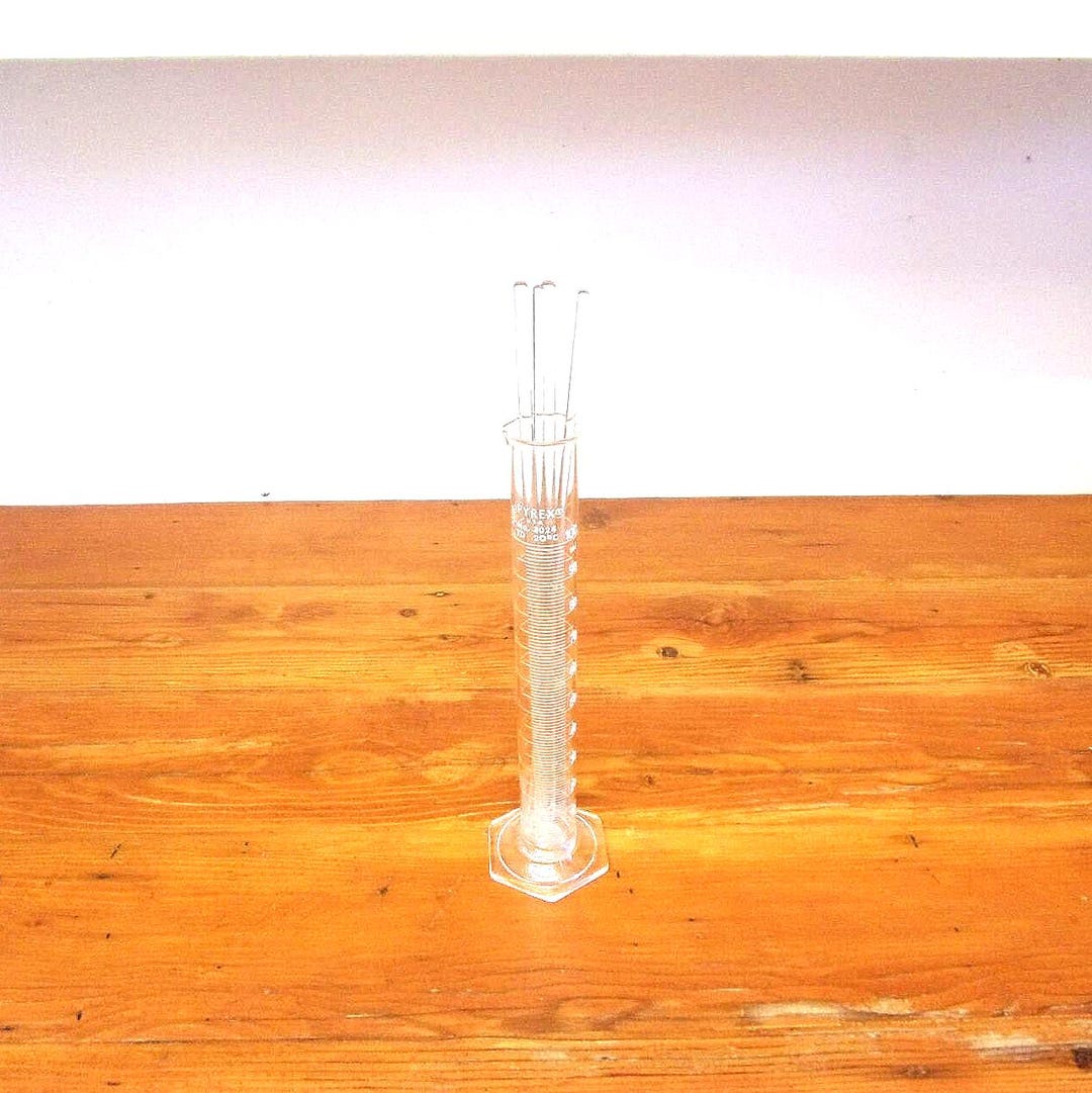 Vintage Pyrex Graduated Cylinder 3024 With Glass Mixing Stirring Rods ...