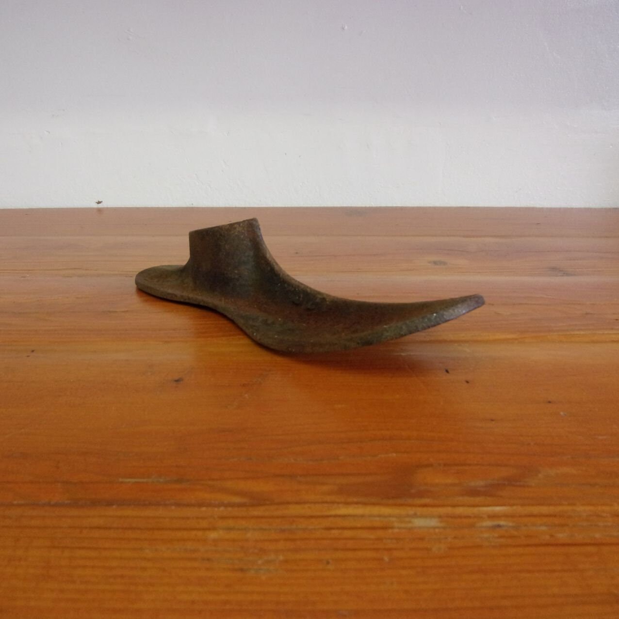 Antique Cast Iron Shoe Form Malleable 4 L - Etsy