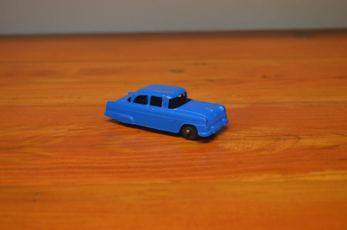 Vintage Tootsietoy Chicago Blue Metal Toy Car Cast Metal Tootsie Toy ...