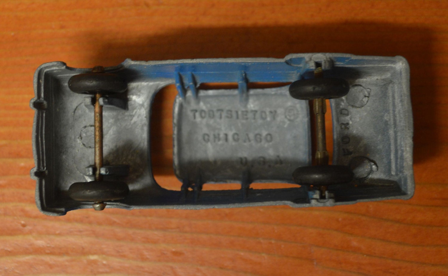 Vintage Tootsietoy Chicago Blue Metal Toy Car Cast Metal Tootsie Toy ...