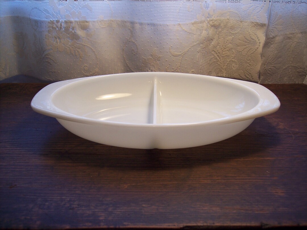 Vintage Pyrex Opal Divided Serving Dish in White Pyrex Restaurant Ware ...