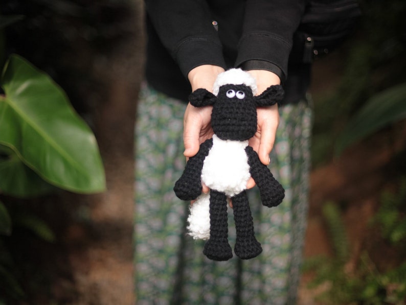 Shaun the Sheep Crochet & Knit Doll PDF Pattern _ in English - Etsy