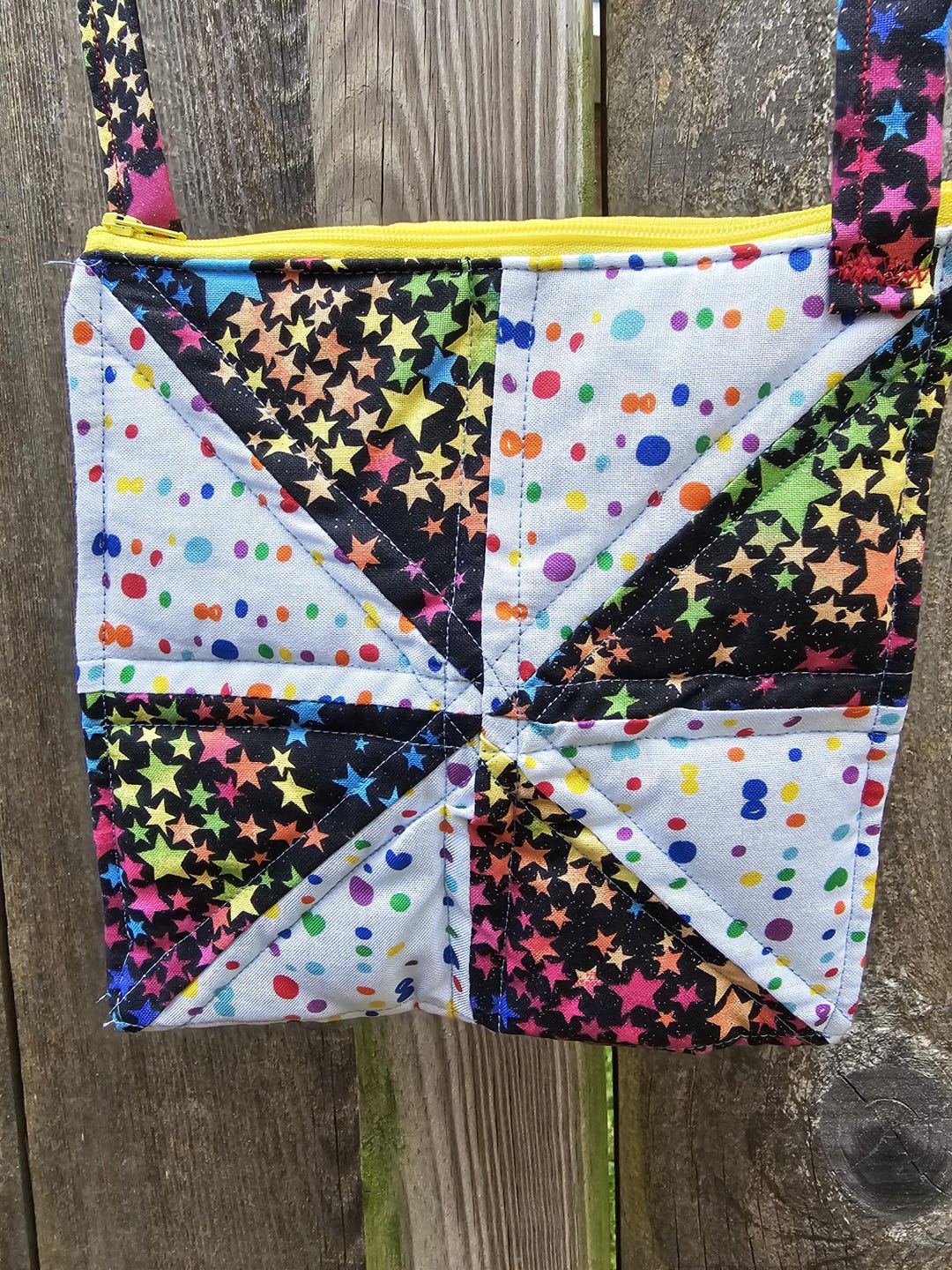 PRIDE LGBTQ Quilted Pinwheel Rainbow Pride Crossbody Purse With Zipper ...