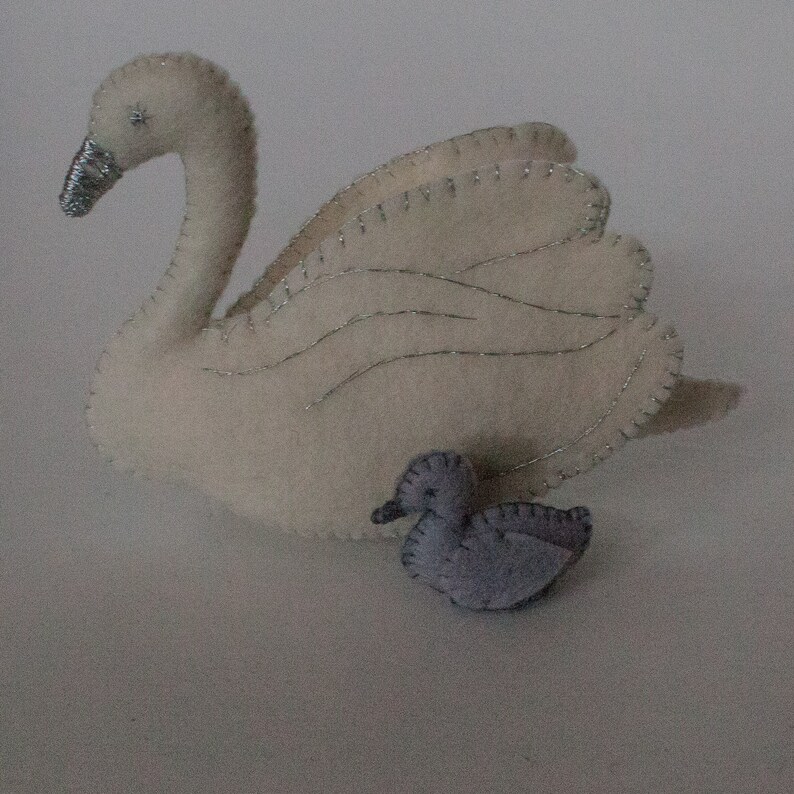 Swans a Swimming Including Her Cygnet - Pattern and Detailed ...