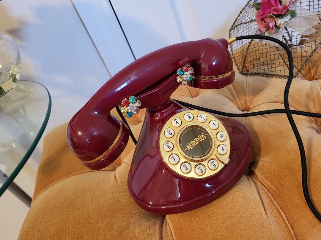 Retro Maroon-red Color Cradle-phone Metropolis by Conair Push-button ...