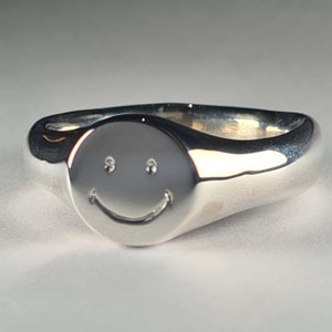 Smiley Face Signet Ring Rave Emoji Sterling Silver 90s Aesthetic Acid ...