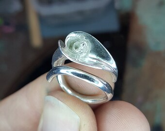 Calla Lily Ring - Etsy