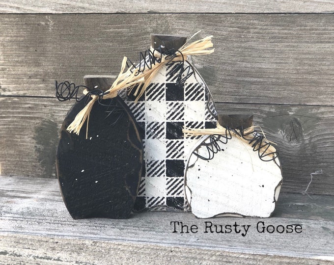 Farmhouse Decor, Farmhouse Pumpkin, Fall Decor, Black and White Pumpkin ...