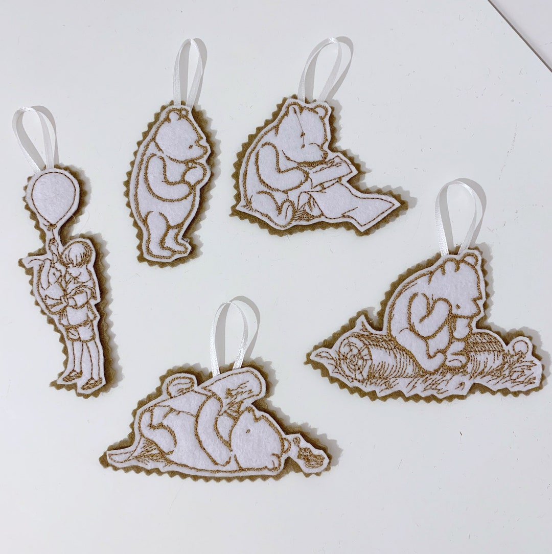 Hanging Classic Pooh Bear Felt Decoration / Twig Tree / Planner Band - Etsy