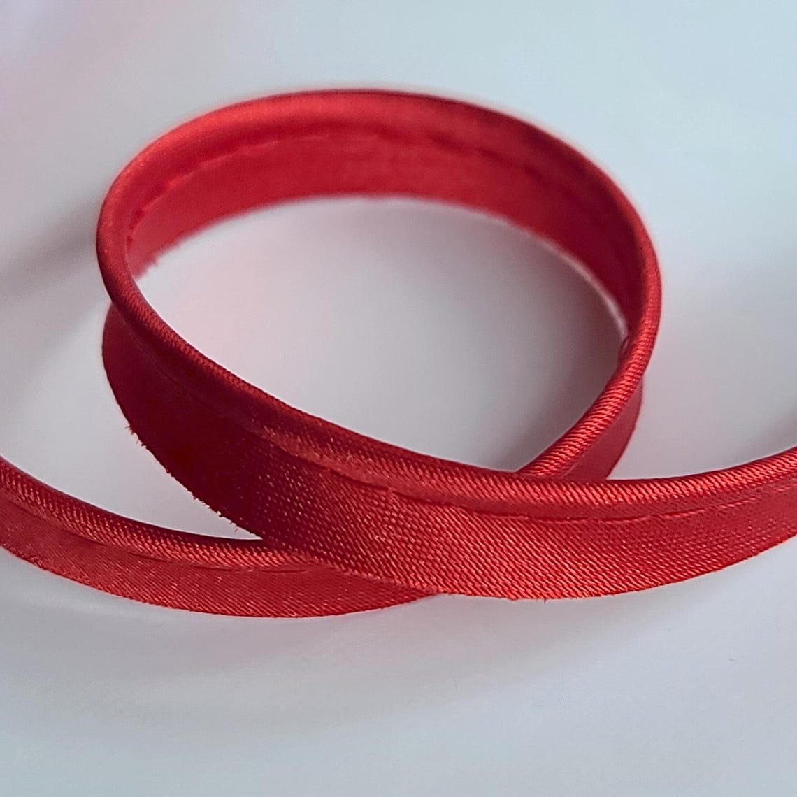 Satin Piping Cord, Fabric Covered Flanged Insert Trim 2mm Diameter, 22 ...