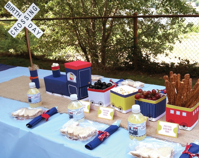 3D TRAIN CENTERPIECE Pop up Train Centerpiece Balloon Holder - Etsy