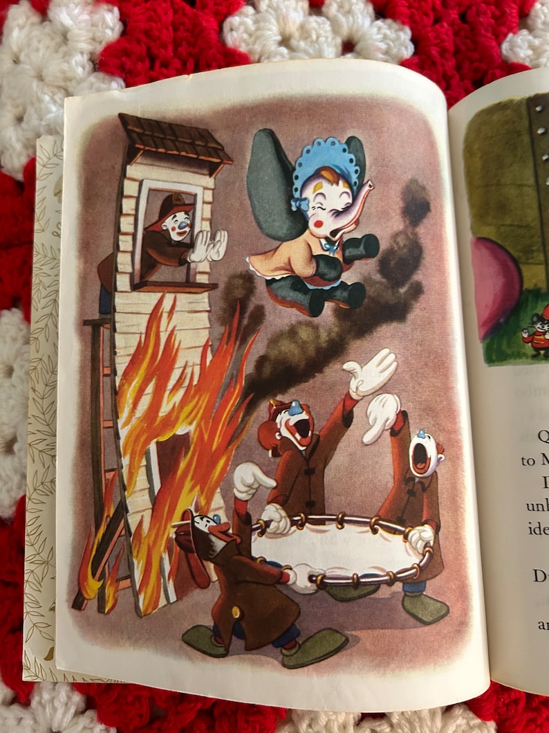 Vintage 1980 Walt Disney’s DUMBO Little Golden Book Illustrated by the ...