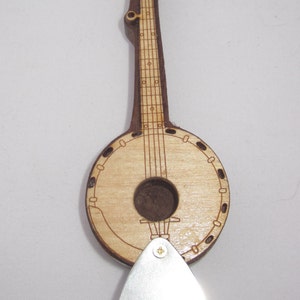 Guitar, Banjo, Mandolin Pipe; Acoustic Smoking Accessory; Pick ...