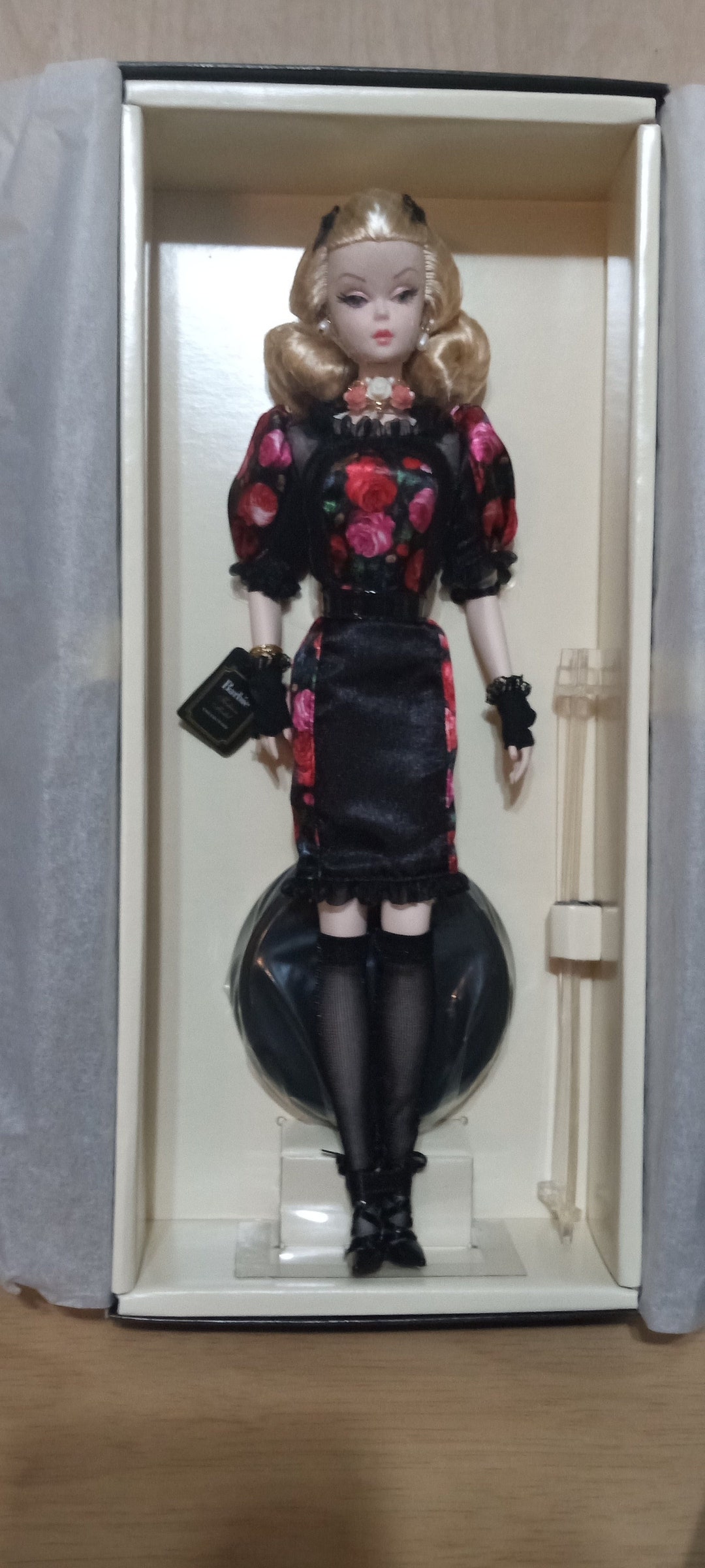 Mattel Fiorella Barbie Gold Label Silkstone Like New - Etsy