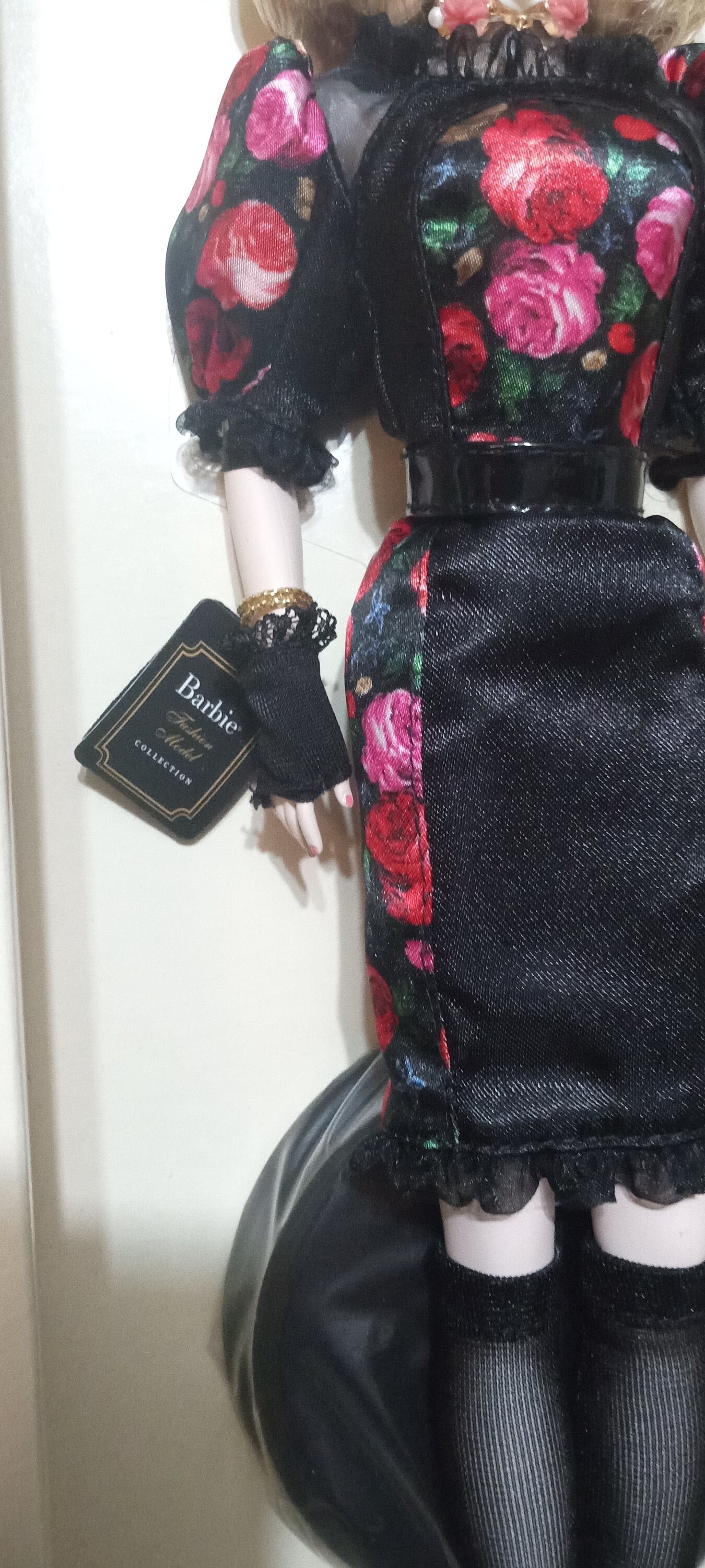 Mattel Fiorella Barbie Gold Label Silkstone Like New - Etsy