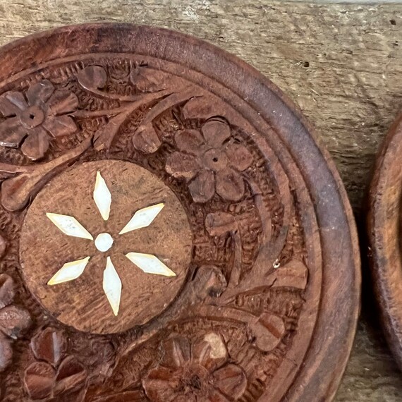 Vintage Pair of Carved Wooden Coasters / Wooden Jewel… - Gem
