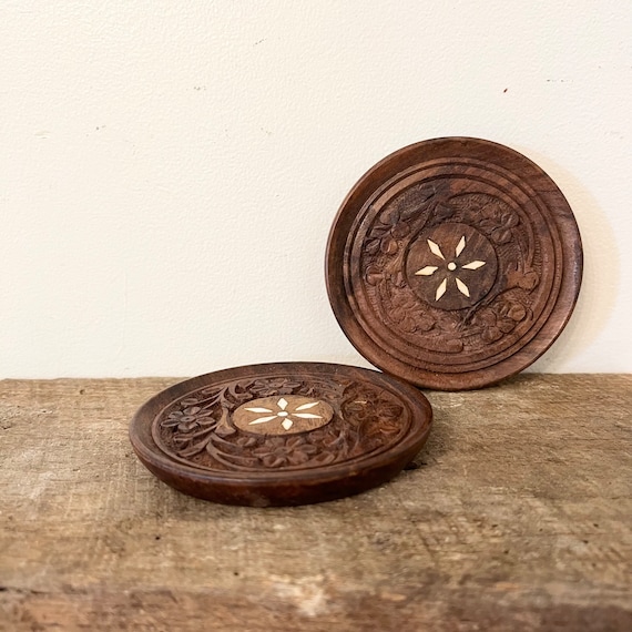 Vintage Pair of Carved Wooden Coasters / Wooden Jewel… - Gem