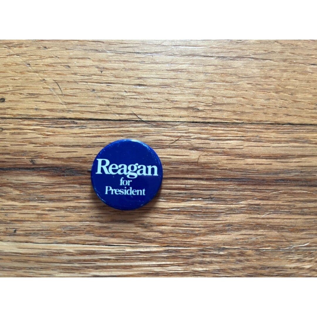 Vintage 80s 'reagan for President' Blue + White Campaign Pin Badge ...