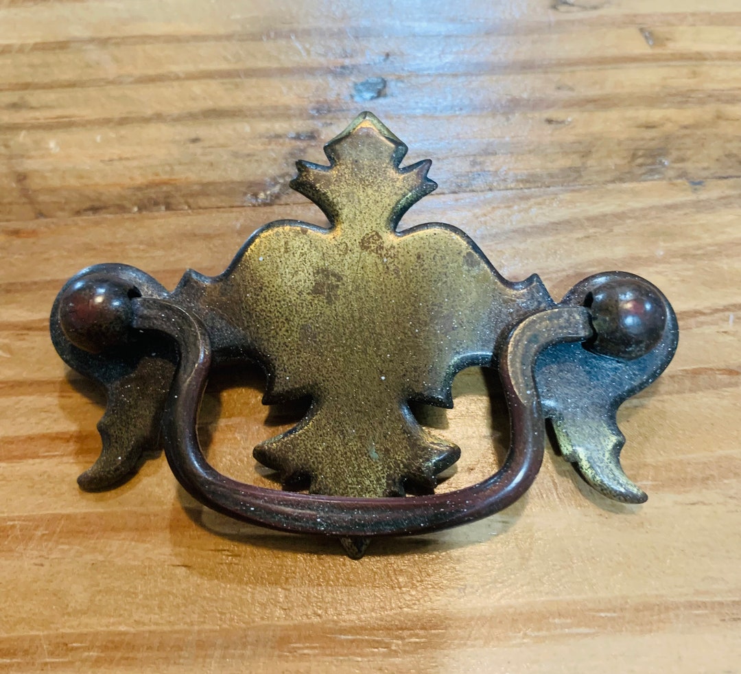 Vintage Drawer Pulls, Vintage Metal Drawer Pulls, Colonial Draw Pulls ...