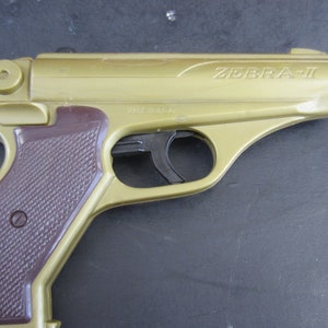 ZEBRA II Soft Pellet Shooter Plastic Toy Gun 1960's Rayline Plastics ...