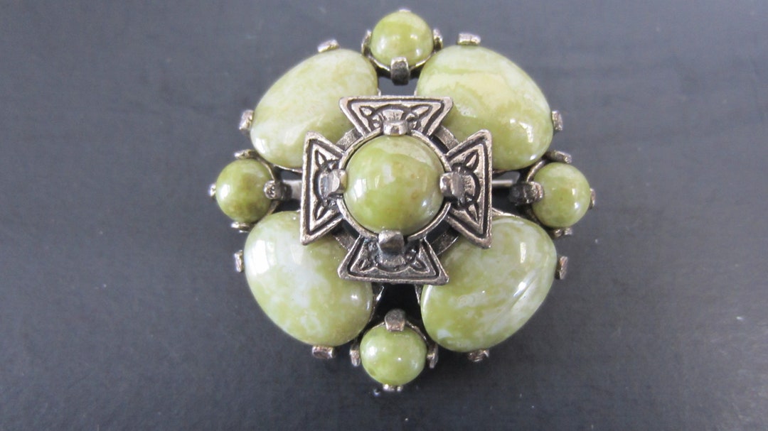 Vintage MIRACLE CELTIC BROOCH Beautiful Shape Faux Connemara Marble ...