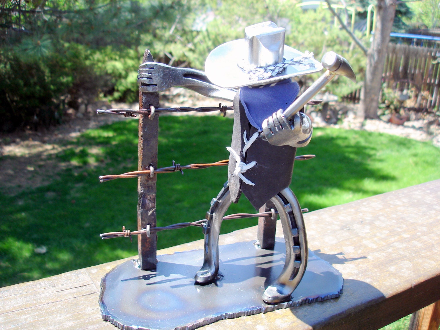 Horseshoe Cowboy Building Barbwire Fence. - Etsy