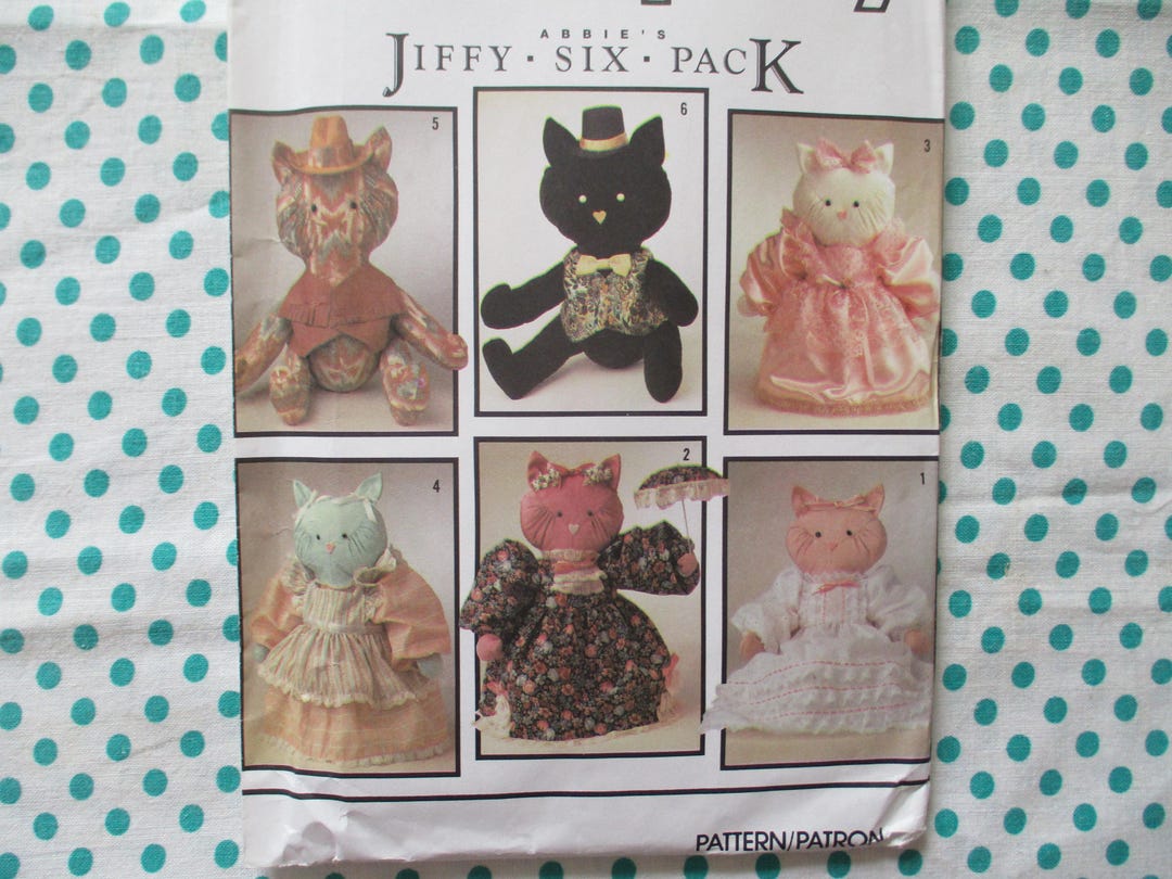 1990s Simplicity Sewing Pattern 7205 UNCUT Stuffed Cats With Clothes ...