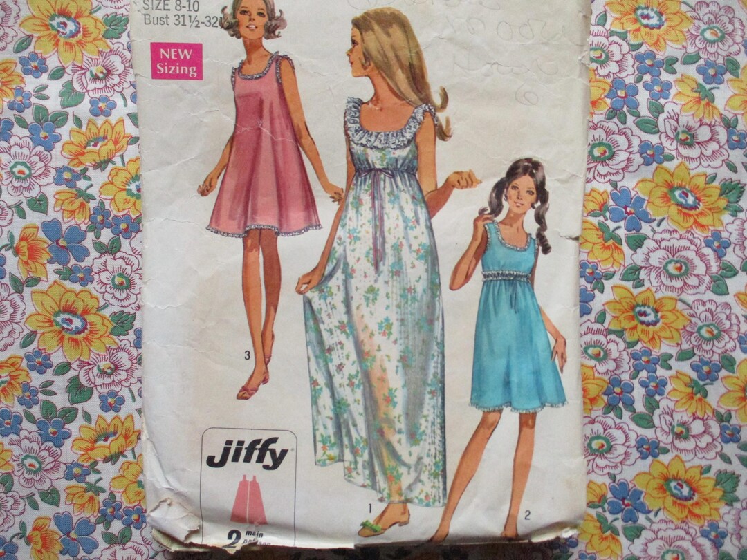 Vintage 1960s Simplicity Sewing Pattern 8252 Misses Jiffy Nightgown in ...
