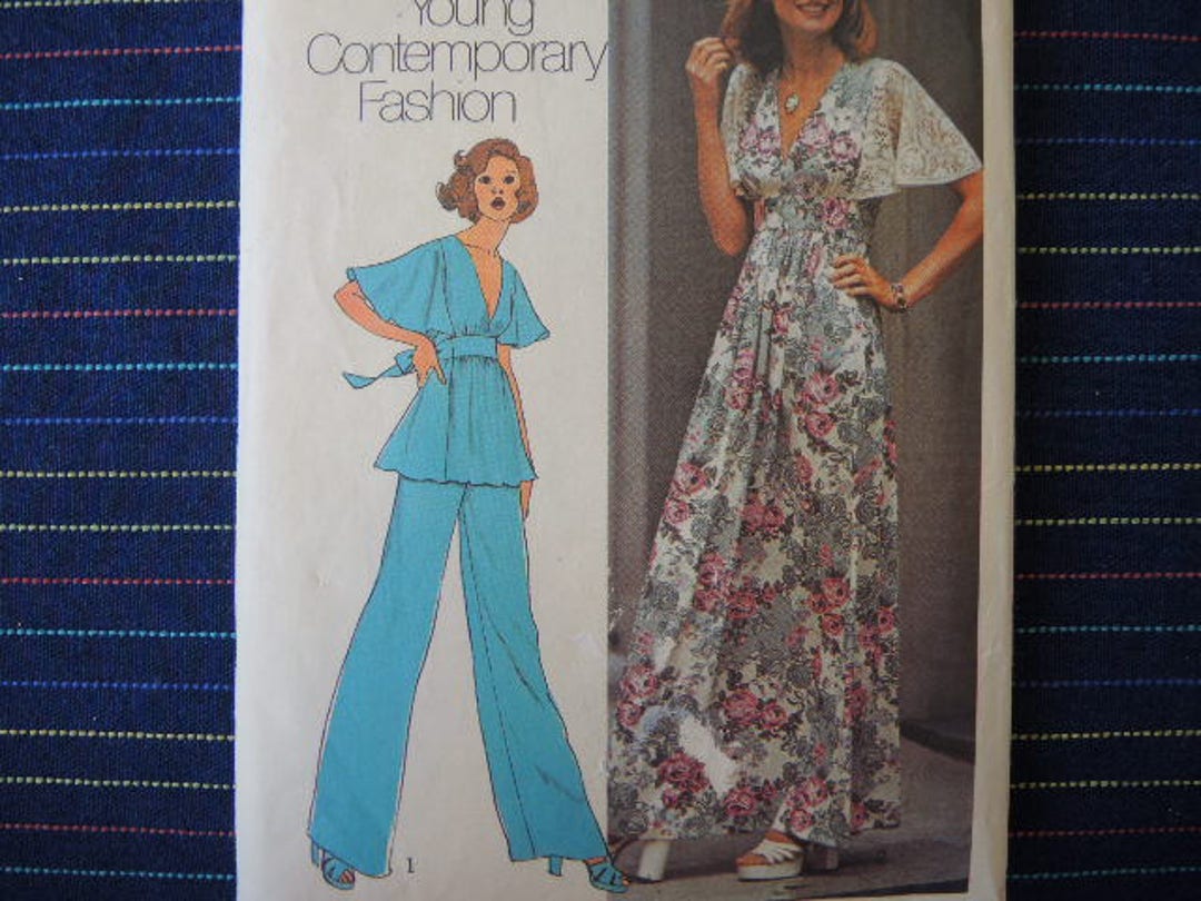 Vintage 1970s Simplicity Sewing Pattern 6710 Junior Petite Dress or Top ...