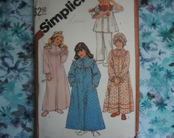 Girls and Chubbies' Nightgown, Pajamas, Robe and Hat Sewing Pattern ...