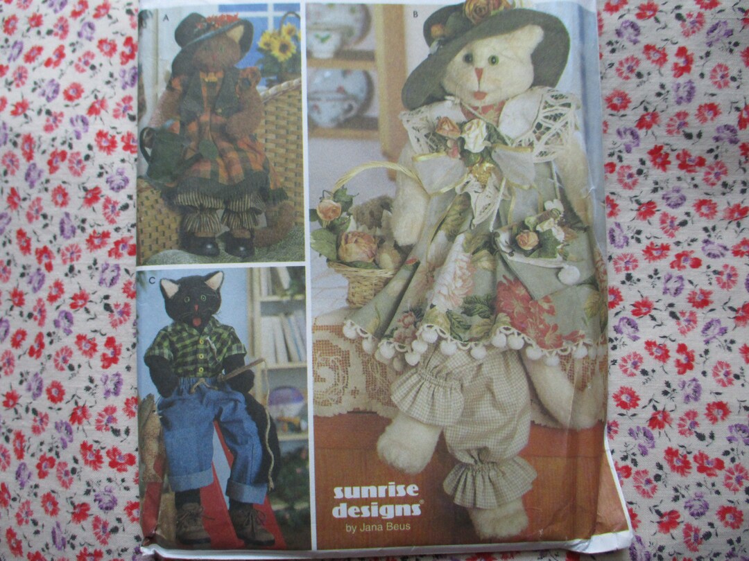 Vintage 1990s Simplicity Sewing Pattern 8242 UNCUT Stuffed Cats With ...