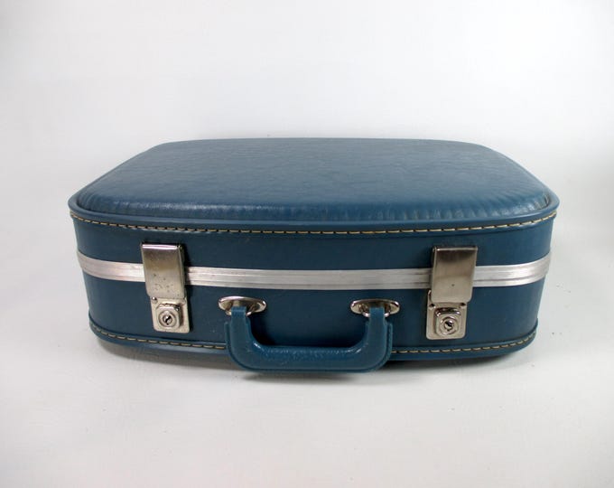 1970s Blue Vinyl Suitcase Vintage Carry on Luggage Hard Sided Attaché ...