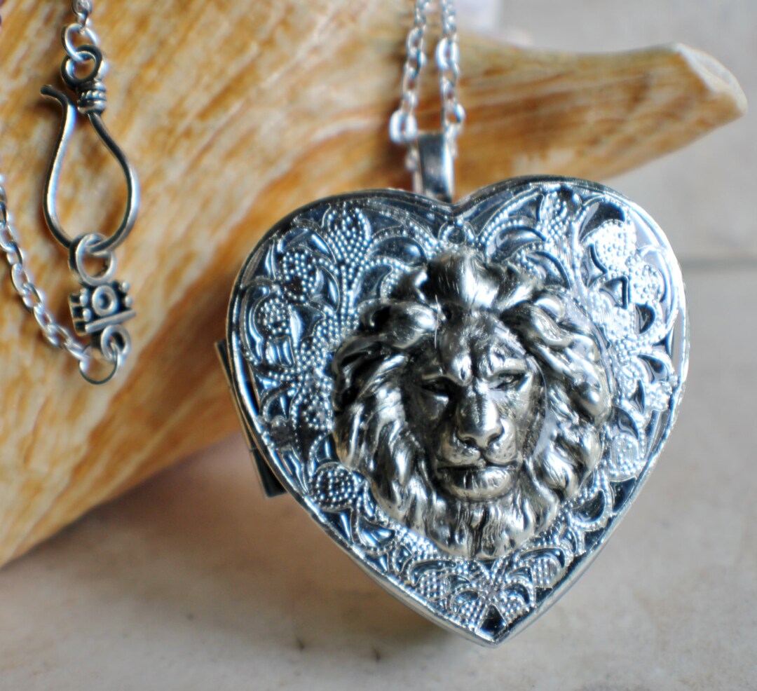Silver Lion Music Box Locket: Heart Pendant Necklace, 30" Chain - Etsy